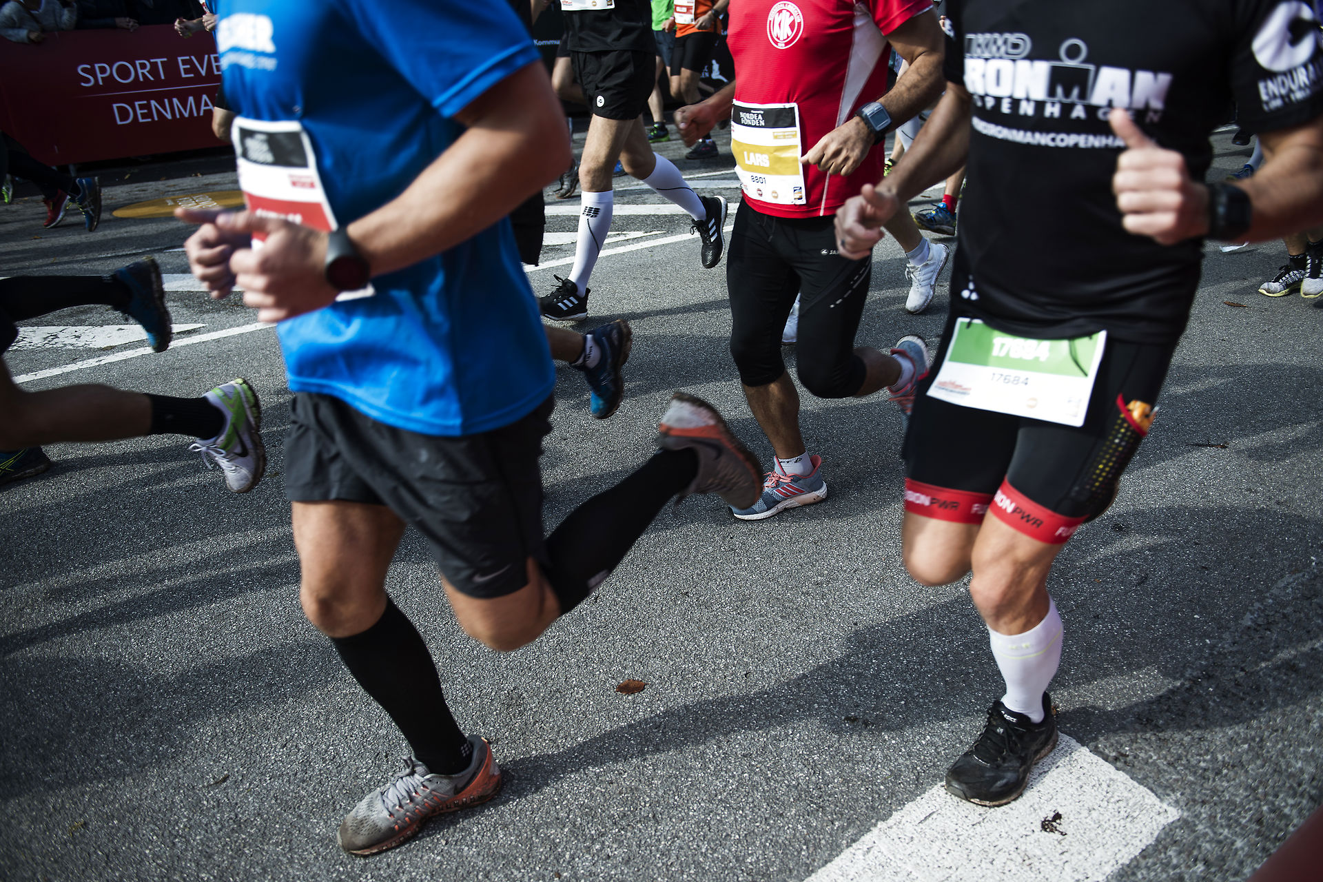 Se med live: Nu går starten på Danmarks største marathon