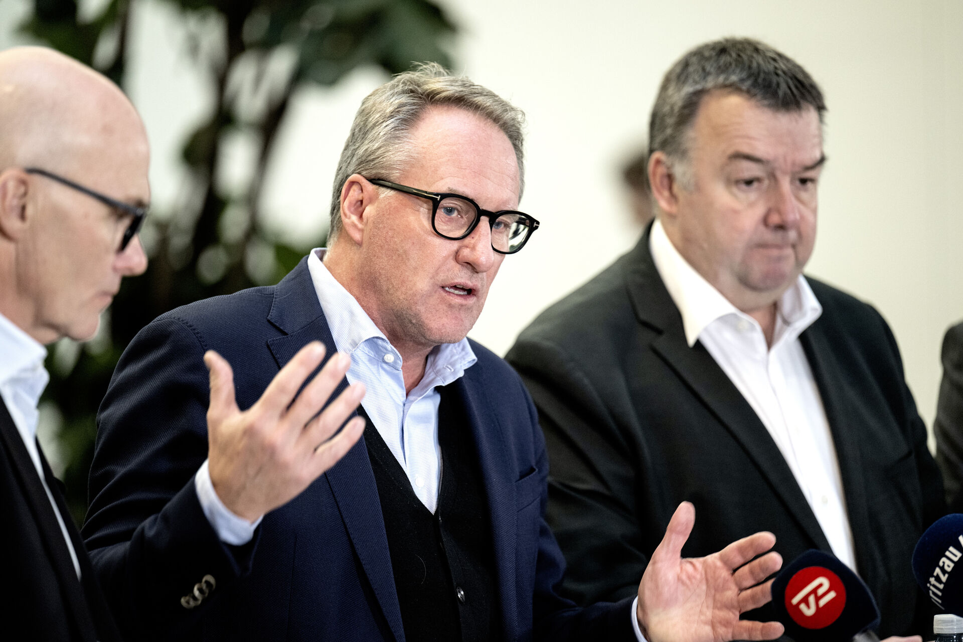 Sandahl erkender, at hans industriforlig skaber nyt papirarbejde for ...