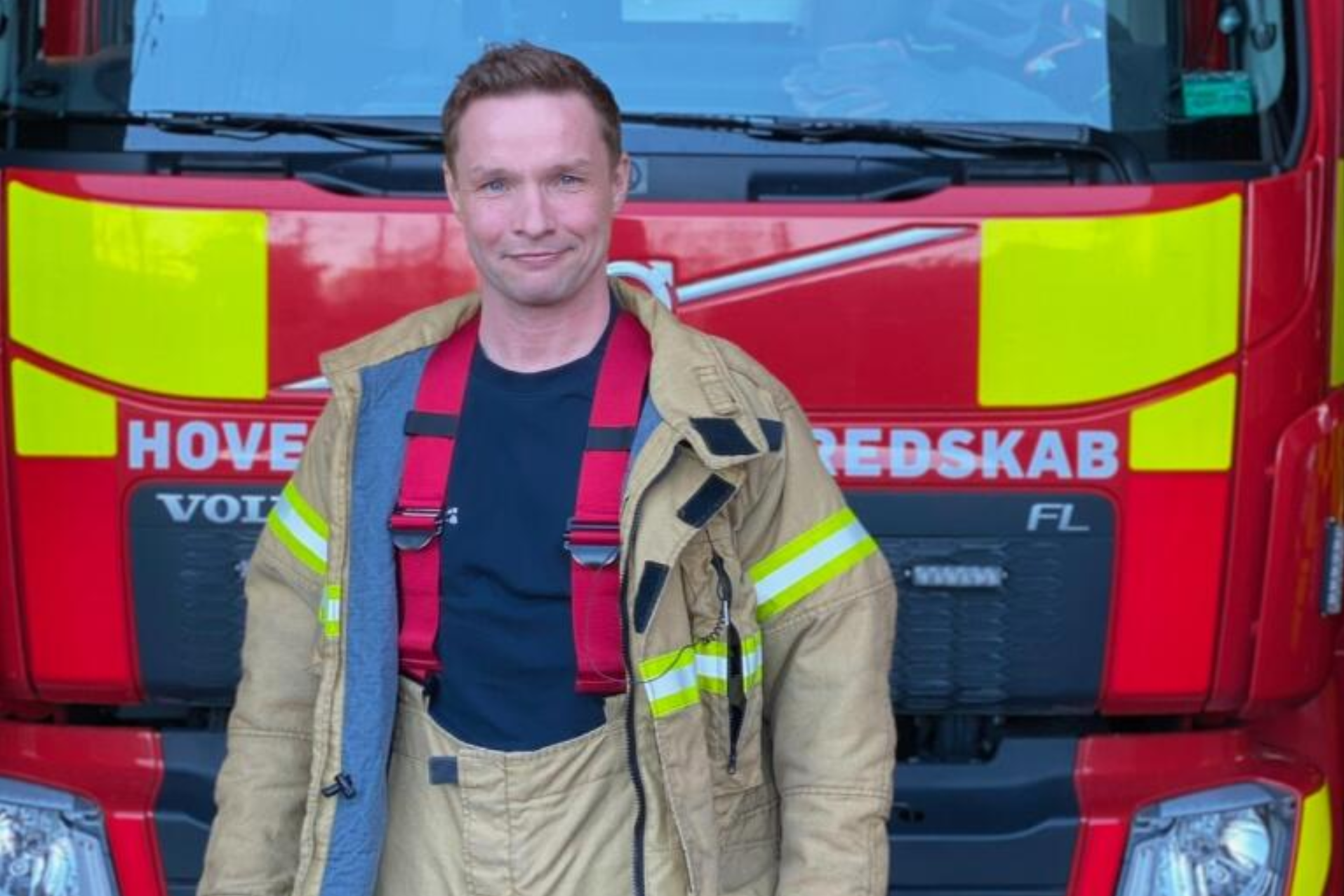 Video: Brandmanden Andreas Keil går til Pride og blander sig i samfundsdebatten. Nu er han ...