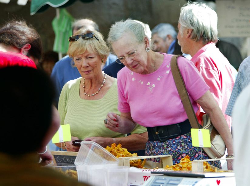 Dronningen fritager hofdame fra tjeneste